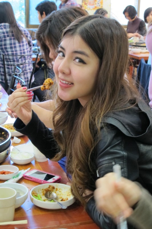 มีรูป " แพร " แห่งวง G20 @ เกาหลีมาฝาก เจ้าค๊า…